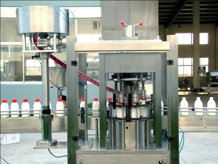 Inline Screw Rotary Semi Capping Machine Water Bottle Sealing Machine High Speed