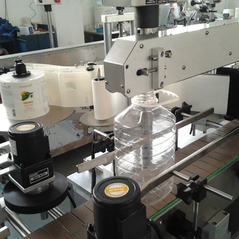 Flat Square Plastic Bottle Single Sticker One Side Label Applicator ...