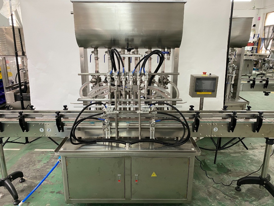 Automatic 4 Heads Sauce Bottling Machine Ketchup Filling Machine With Feeding Pump
